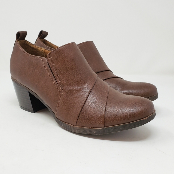 Sofft | Shoes | Euro Soft By Sofft Ashby Brown Faux Vegan Leather Shoes ...